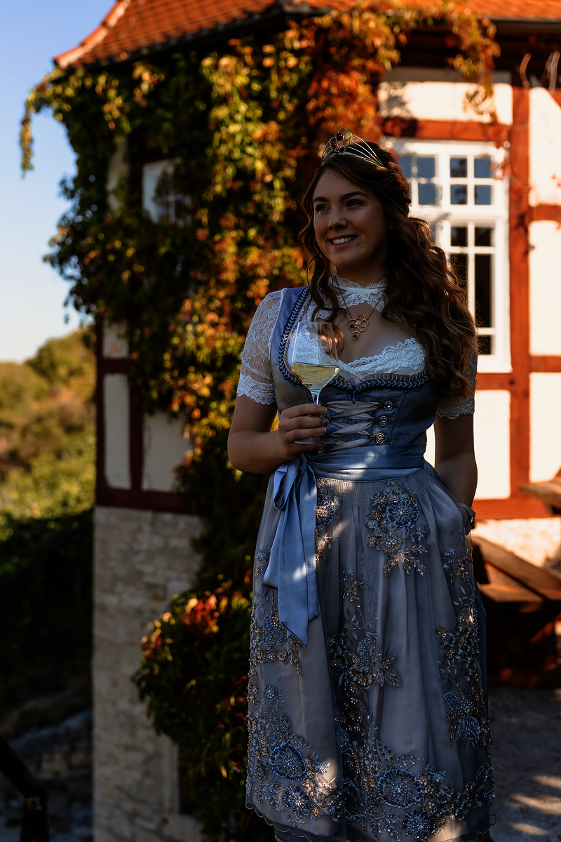 Saale-Unstrut sucht die 53. Gebietsweinkönigin - Rebe & Wein