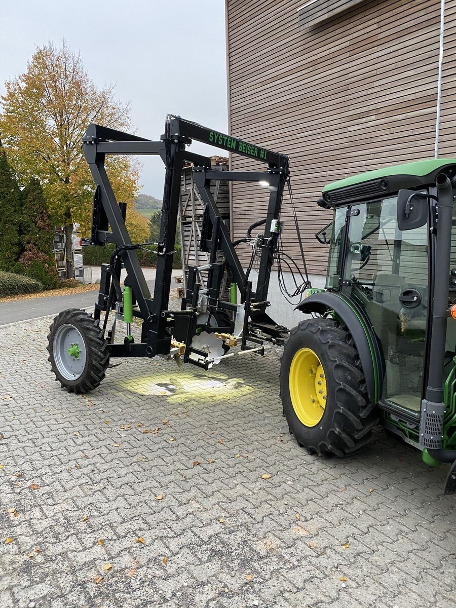 System Beiser herbizidfrei beidseitig im Unterstock - Rebe & Wein